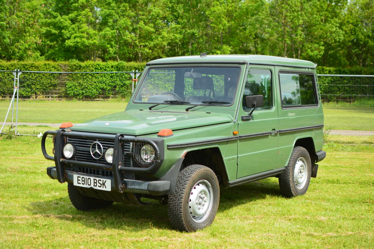 Mercedes-Benz G-Wagen 230GE